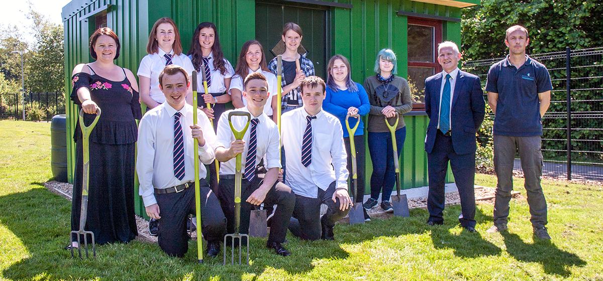 Elgin Academy unveils its new outdoor classroom and garden